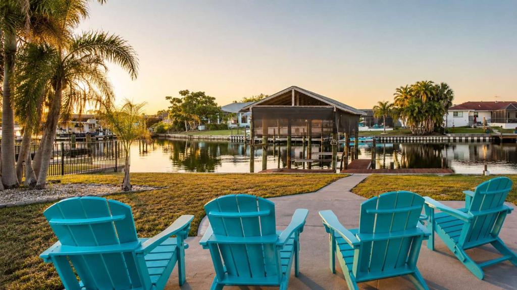 Apollo Beach Waterfront - Boat Slip & Patio, Apollo Beach ...