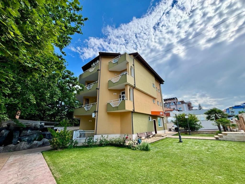 Lazur Guest House, Bŭnzareto (updated prices 2026)