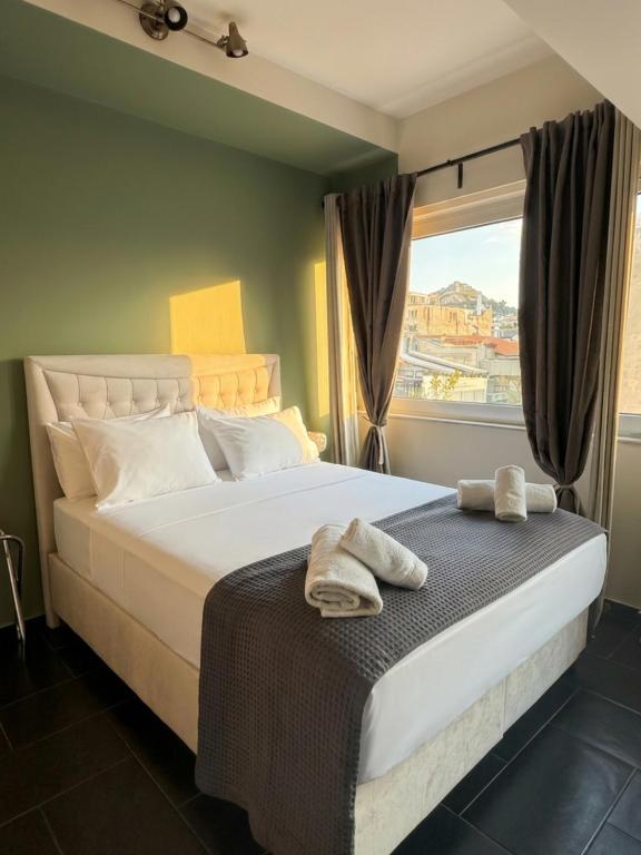 Athens Skyline Cozy Studio with Ermou Street View, Athènes (tarifs ...