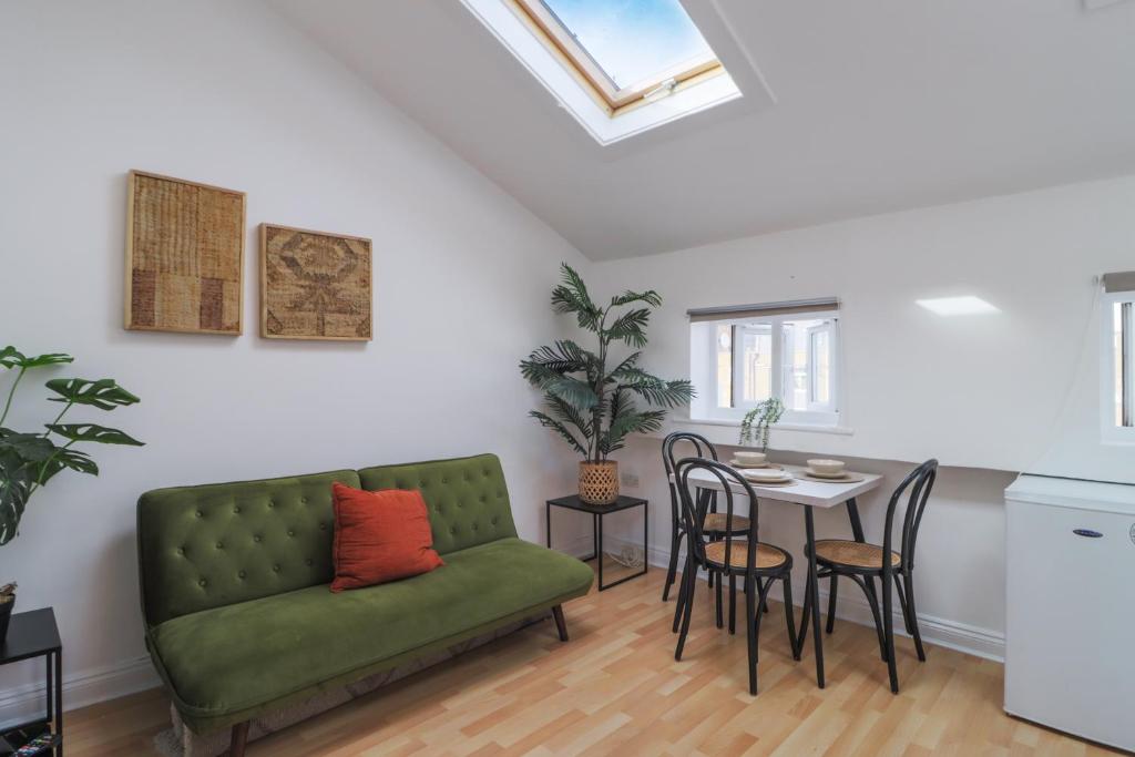 Paddington 1 bed Modern Artsy Apartment, London (updated prices 2026)