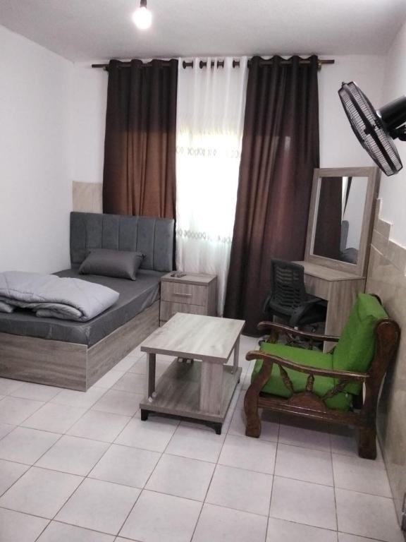 Studio room for one person, Jordanian University Street, Talaa, Amman ...
