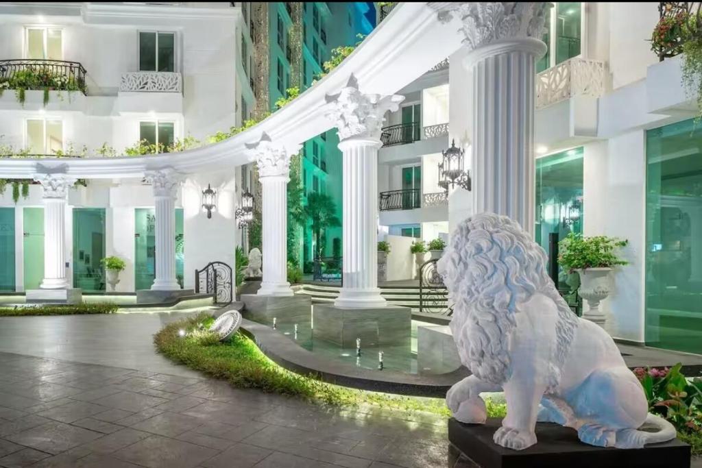 City Garden Olympus Condo near walking street and beach, Pattaya South ...