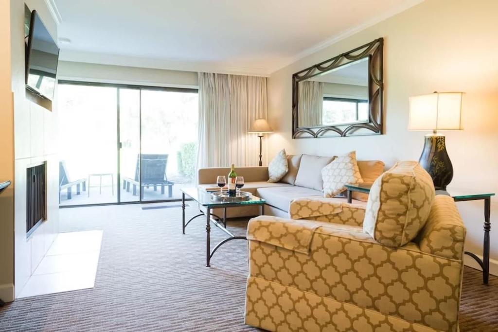 2BR Napa Getaway Side-by-Side Condos Golf View, Napa (aktualisierte ...