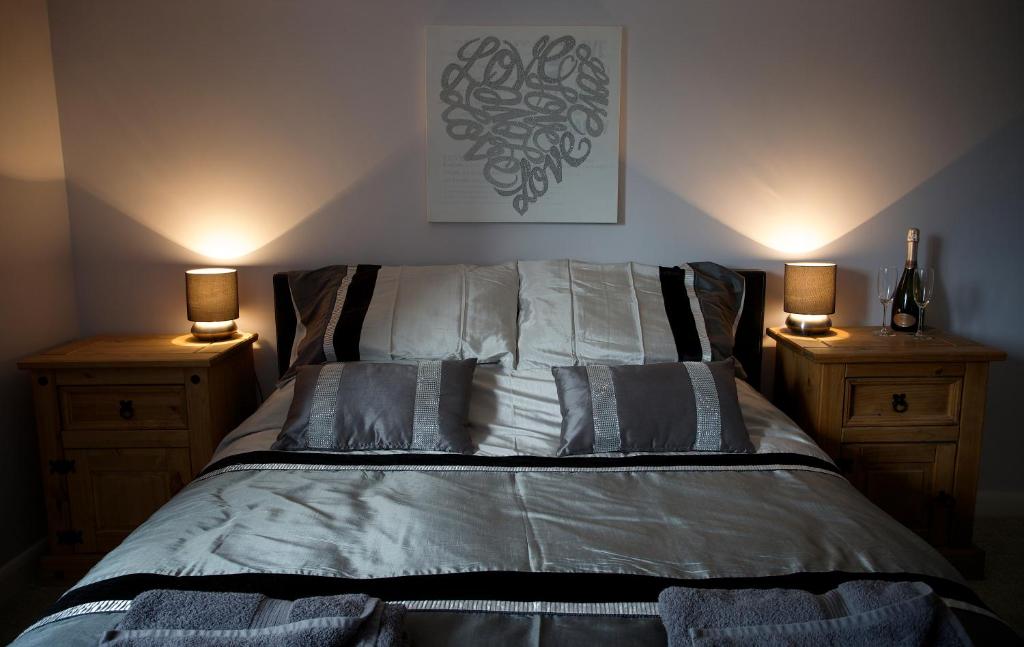 Travel guide Machynlleth, United Kingdom - Where to Sleep & Things to Do
