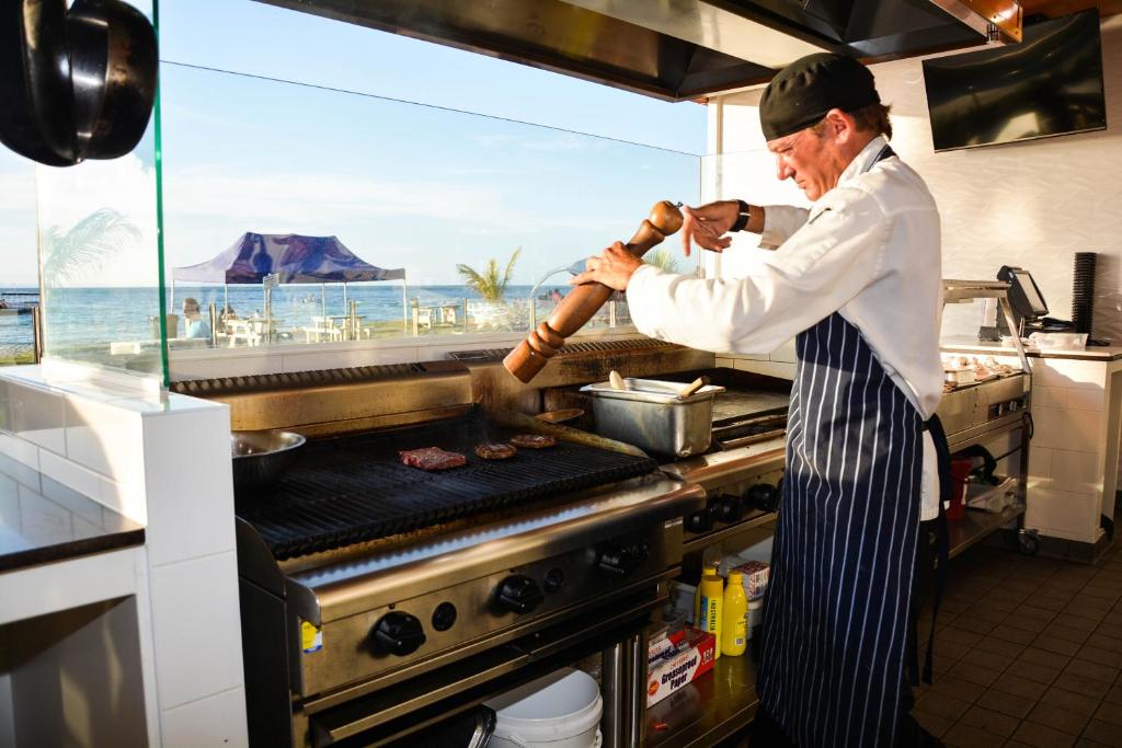 Tangalooma Island Resort, Tangalooma (updated prices 2025)