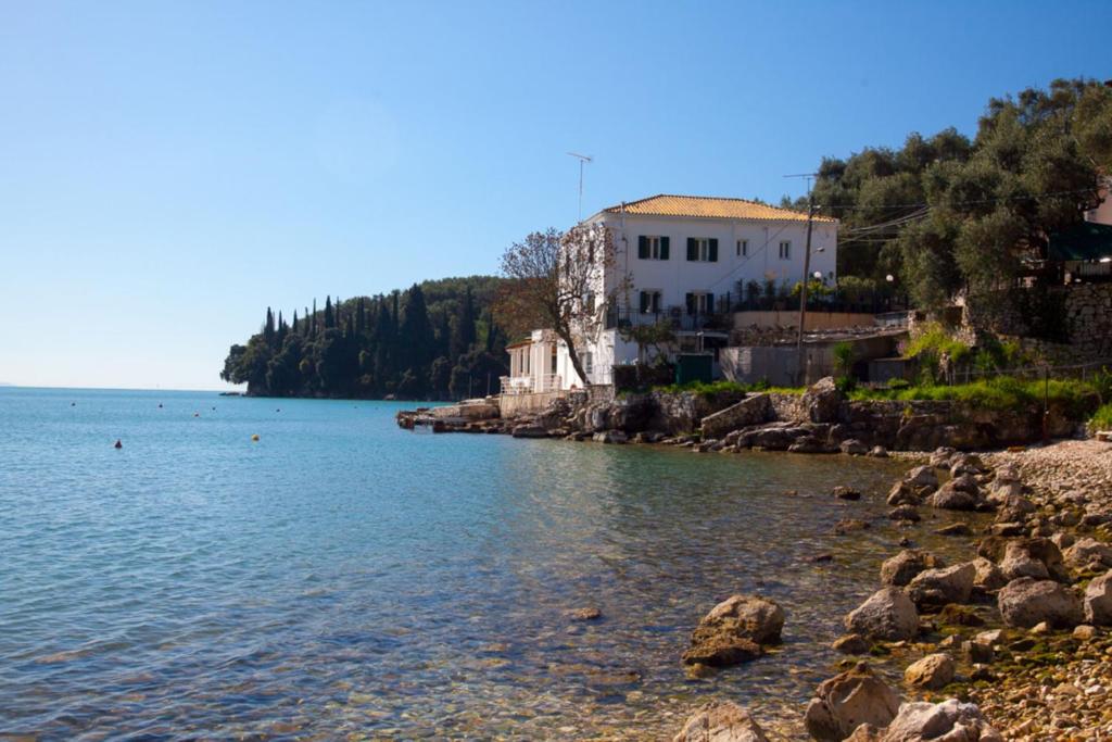 Zouli Athina, Kalámi (updated prices 2026)