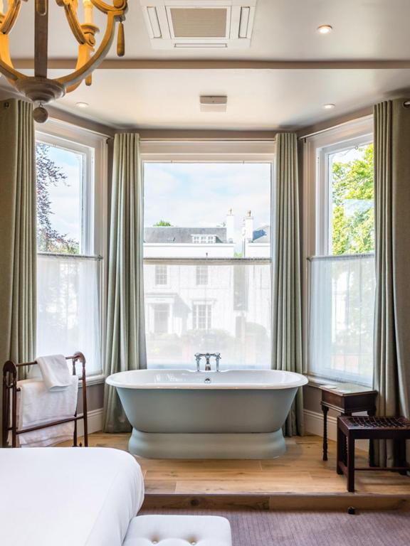 The High Field Town House, Birmingham (updated prices 2025)