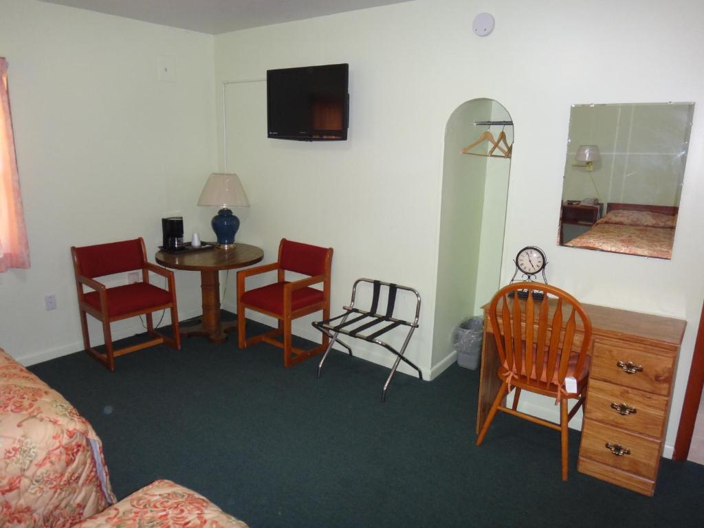 Pine Ridge Motel, Dodgeville (updated prices 2025)
