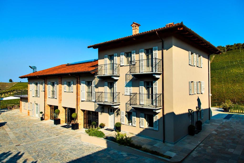 Réva Resort, Monforte dʼAlba (prezzi aggiornati per il 2025)