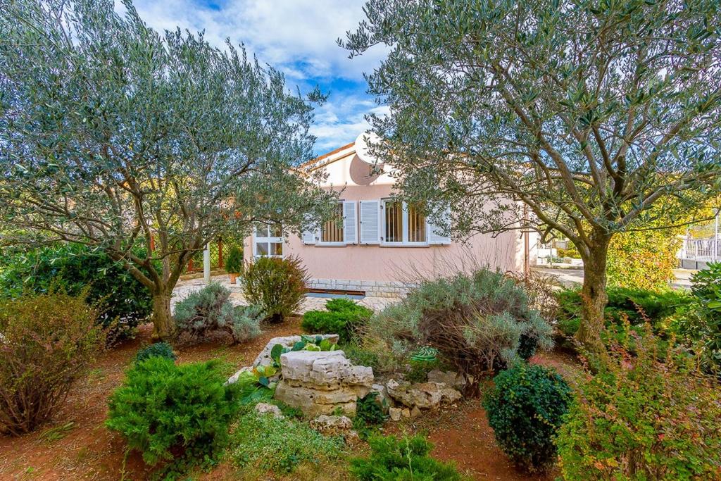 Holiday Home Batel, Pula (updated prices 2025)