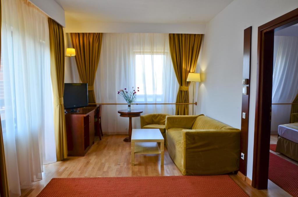 Hotel Miraj, Râmnicu Vâlcea – Prețuri actualizate 2024
