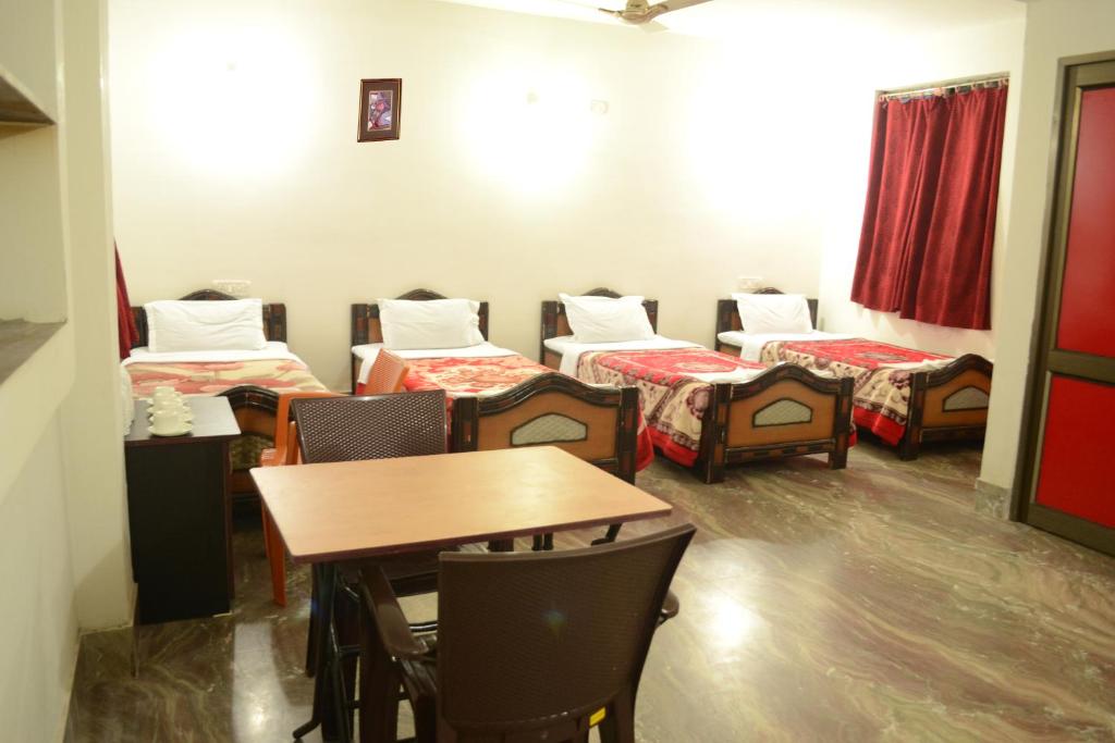 Alok House, Bodh Gaya (updated prices 2025)