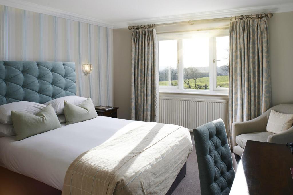 The Manor Elstree, Elstree (updated prices 2025)