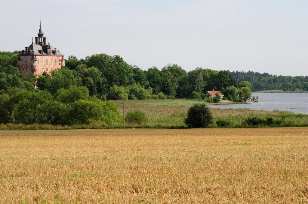 Wiks Slott, Vik (updated prices 2025)