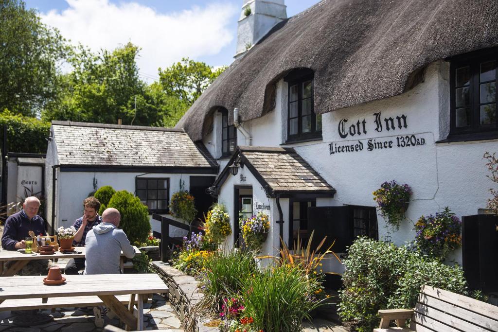 The Cott Inn, Totnes (updated prices 2025)