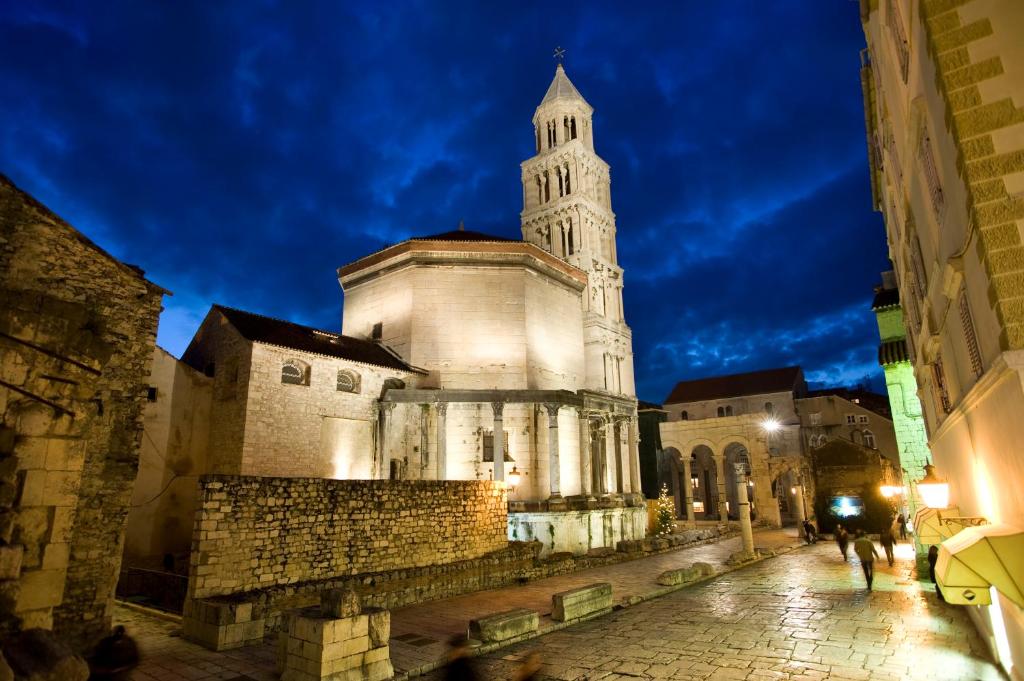 Magnolia Luxury Apartments, Split (updated prices 2025)