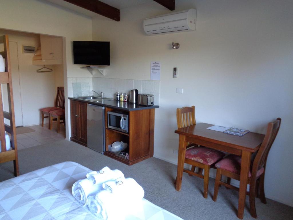 Off Mountain Accommodation, Merrijig (updated prices 2025)