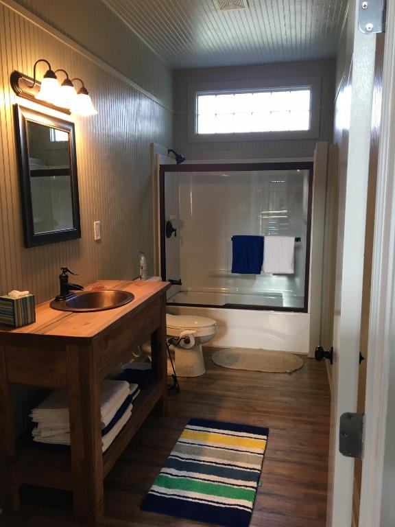 Saddle Creek Cabins, Roznov (updated prices 2025)