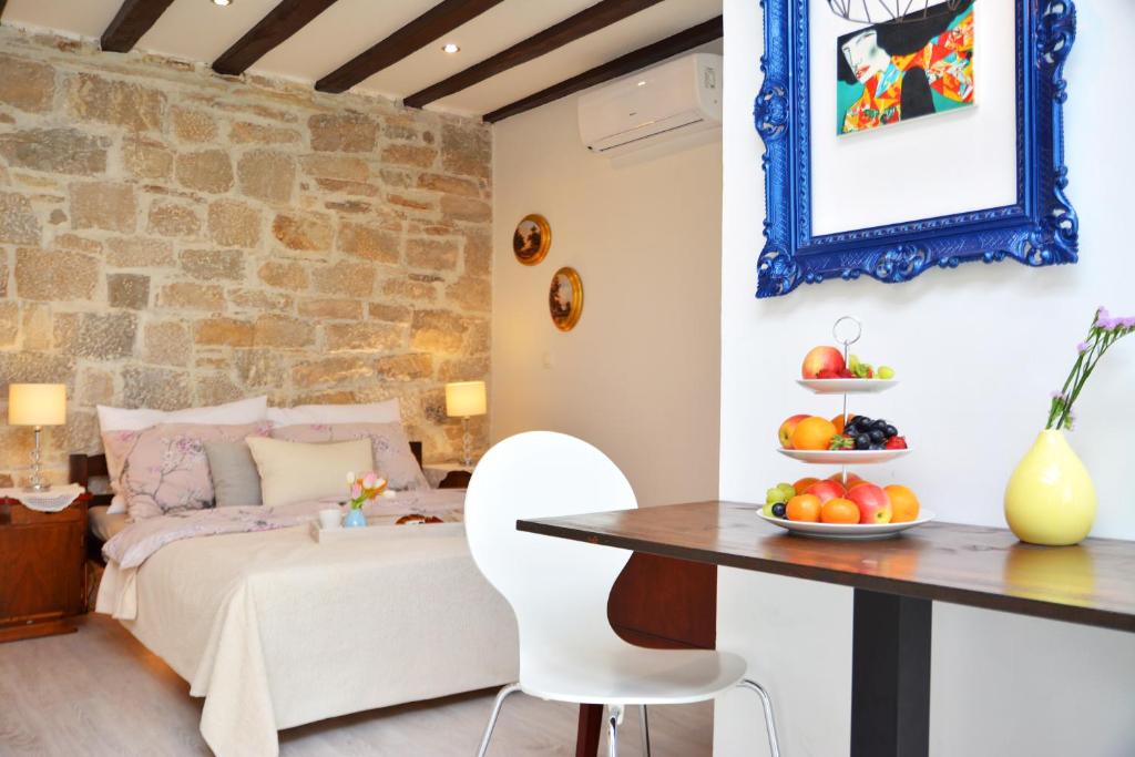 Studio Rustica & Moderna, Split (updated prices 2026)