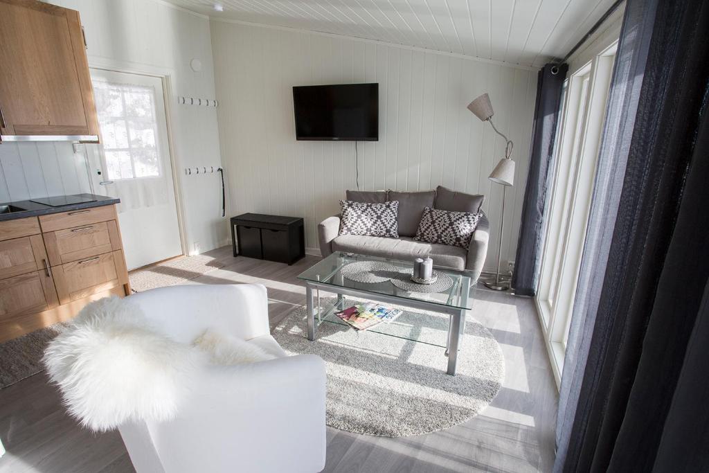 Aabor Buene-Svolvær, Svolvær (tarifs actualisés, 2025)