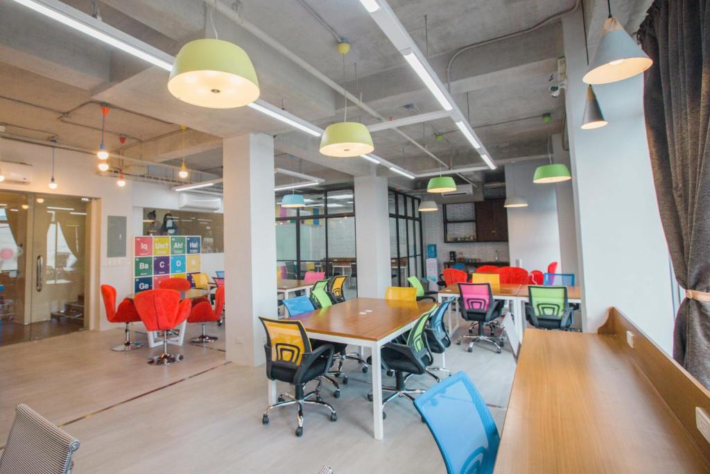 Bed and Bath Serviced Suites - Iloilo city