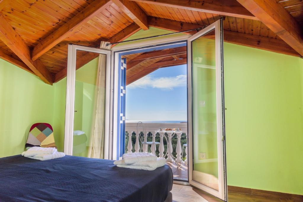 trapezaki seaview apartments - Cephalonia