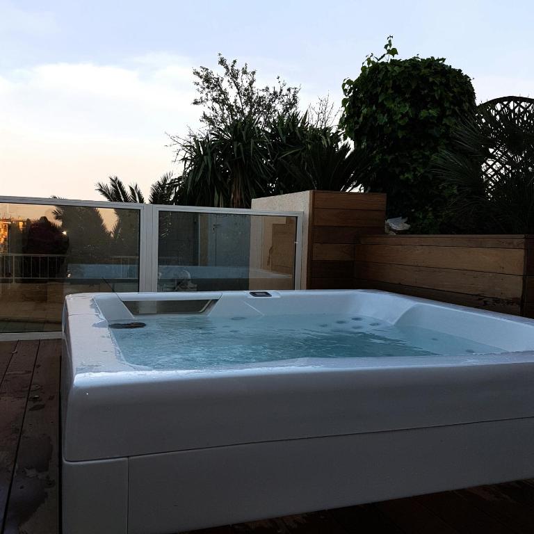 Hôtel La Fiancée du Pirate, Villefranche-sur-Mer (updated prices 2025)