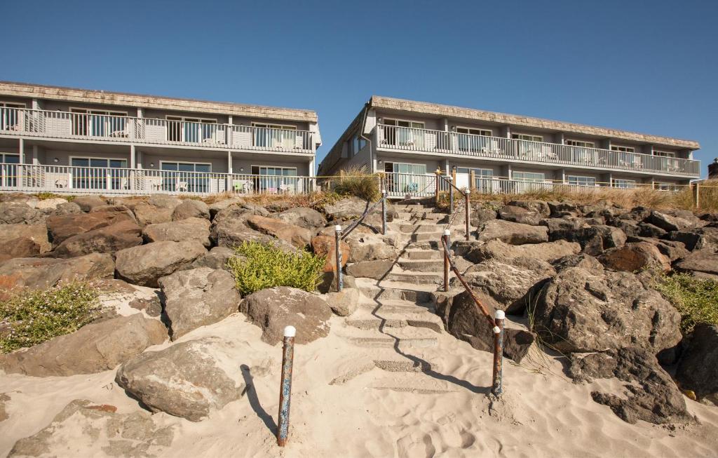 Surfside Resort, Rockaway Beach (updated prices 2025)