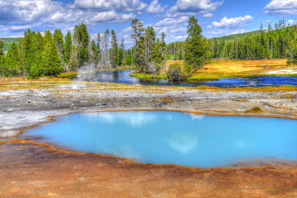 1872 Inn Adults Exclusive West Yellowstone Updated Prices 2025