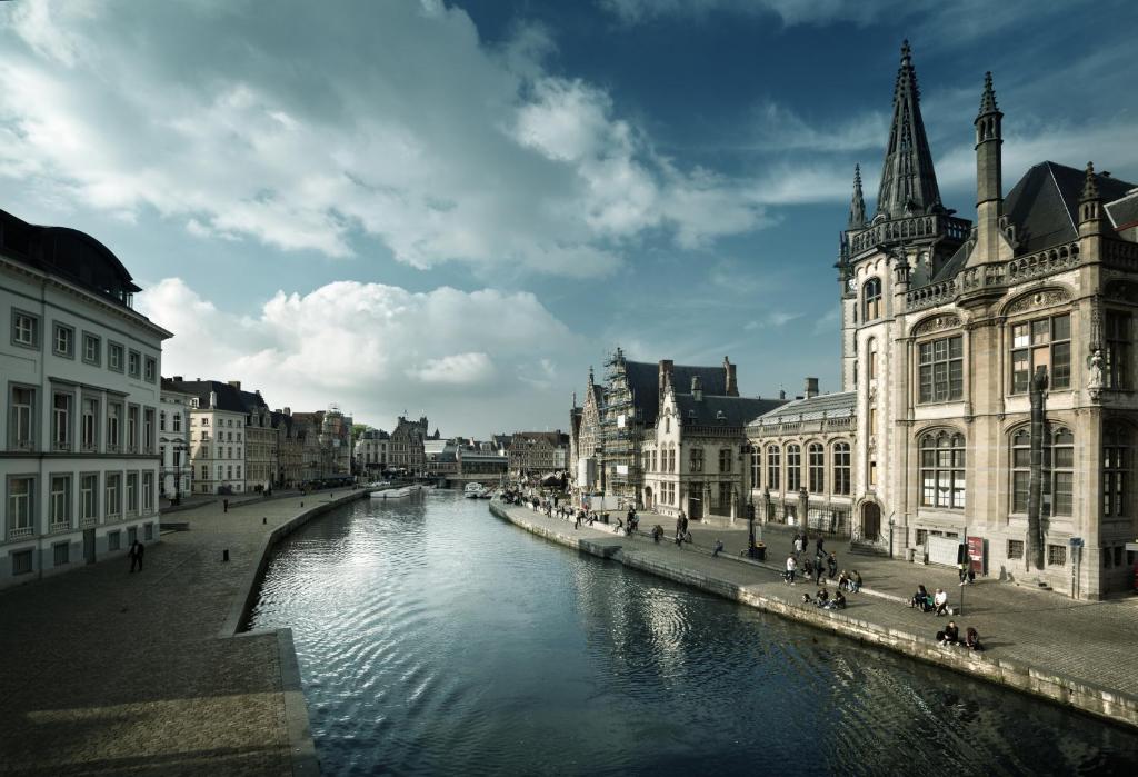 1898 The Post, Ghent (updated prices 2025)