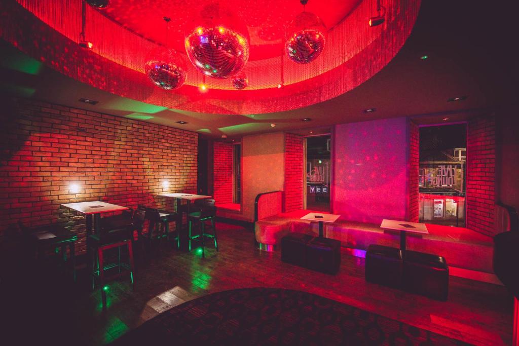 The Commercial Hotel, Wishaw (updated prices 2025)