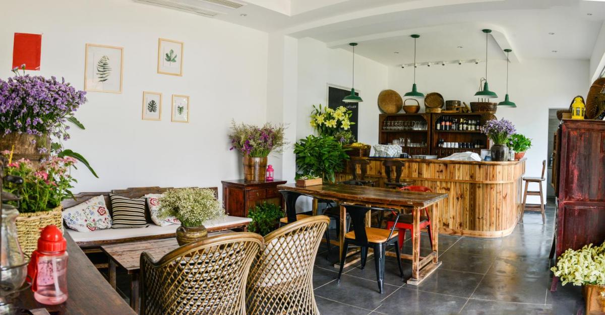 Tong lu she yu min su | Country House in Tonglu, China