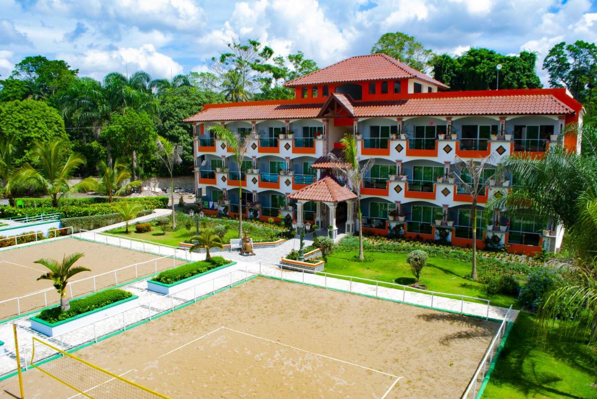 Rancho Turístico Doña Callita | Hotel in Guayuyo, Dominican Republic