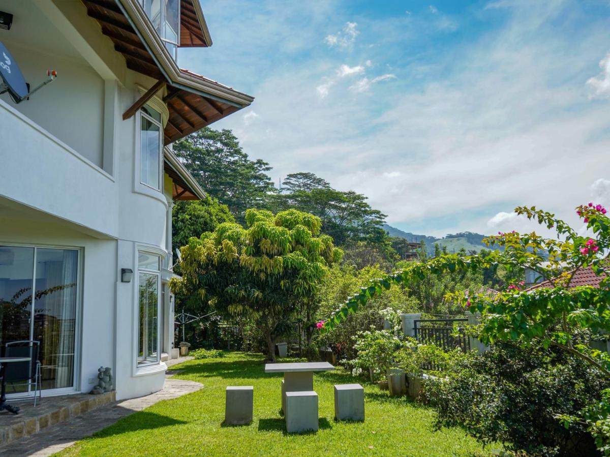 The Heaven's Villa Kandy - Kandy
