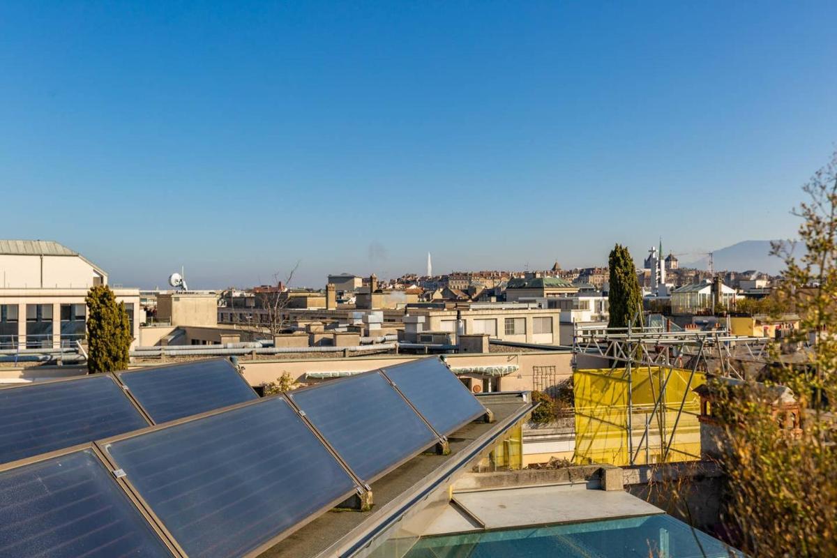 2BD Modern Apartment in Geneva Center with Rooftop by GuestLee ...