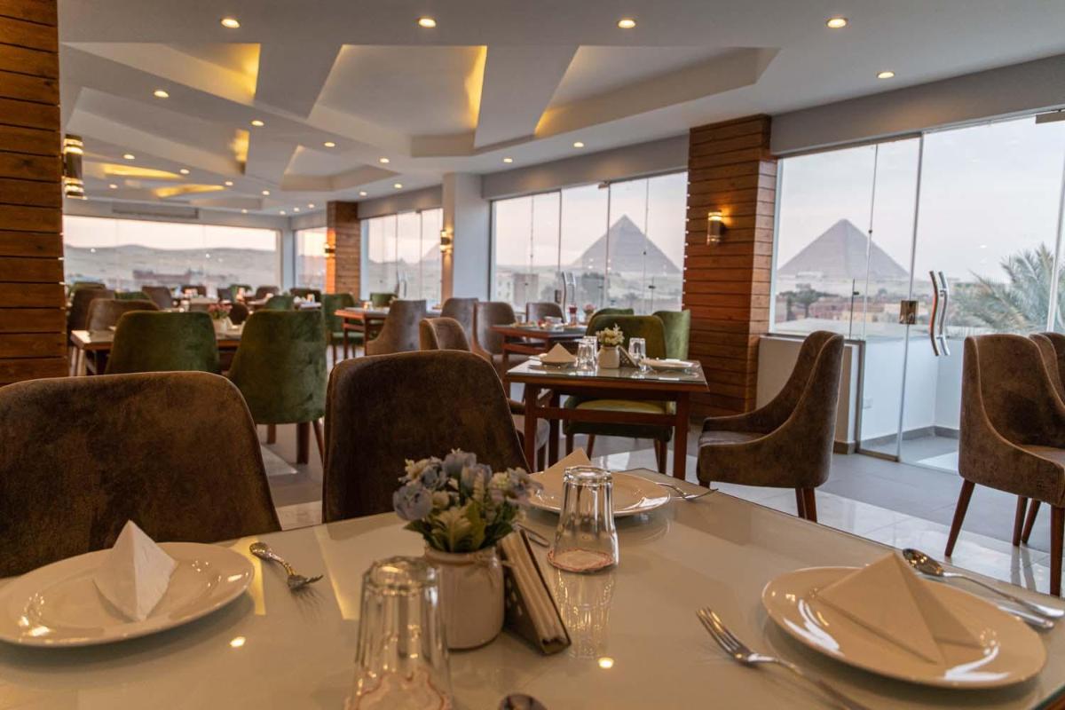 Nine Pyramids View Hotel - Cairo