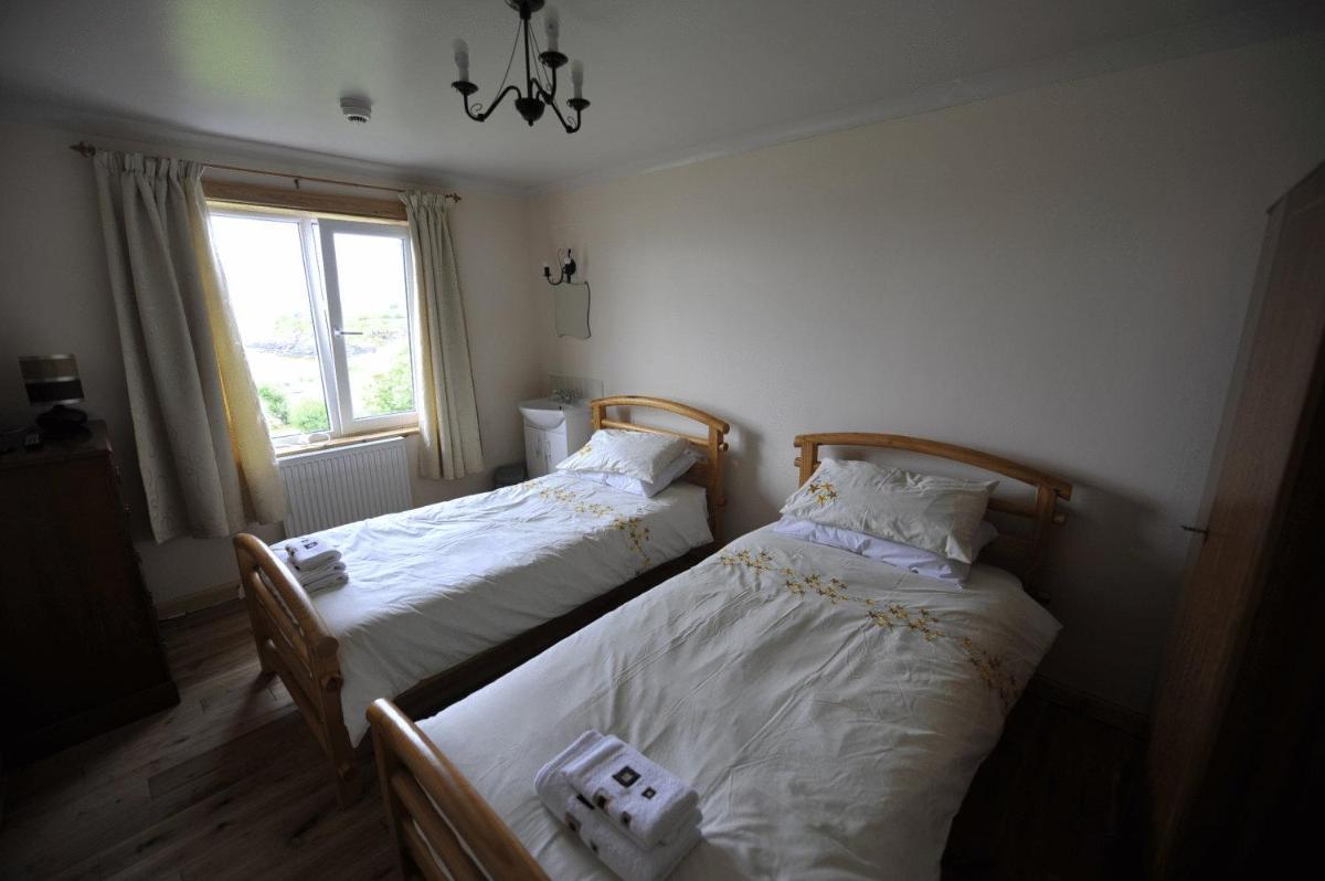Sandwick Bay Guest House | Guest House in Stornoway, United Kingdom