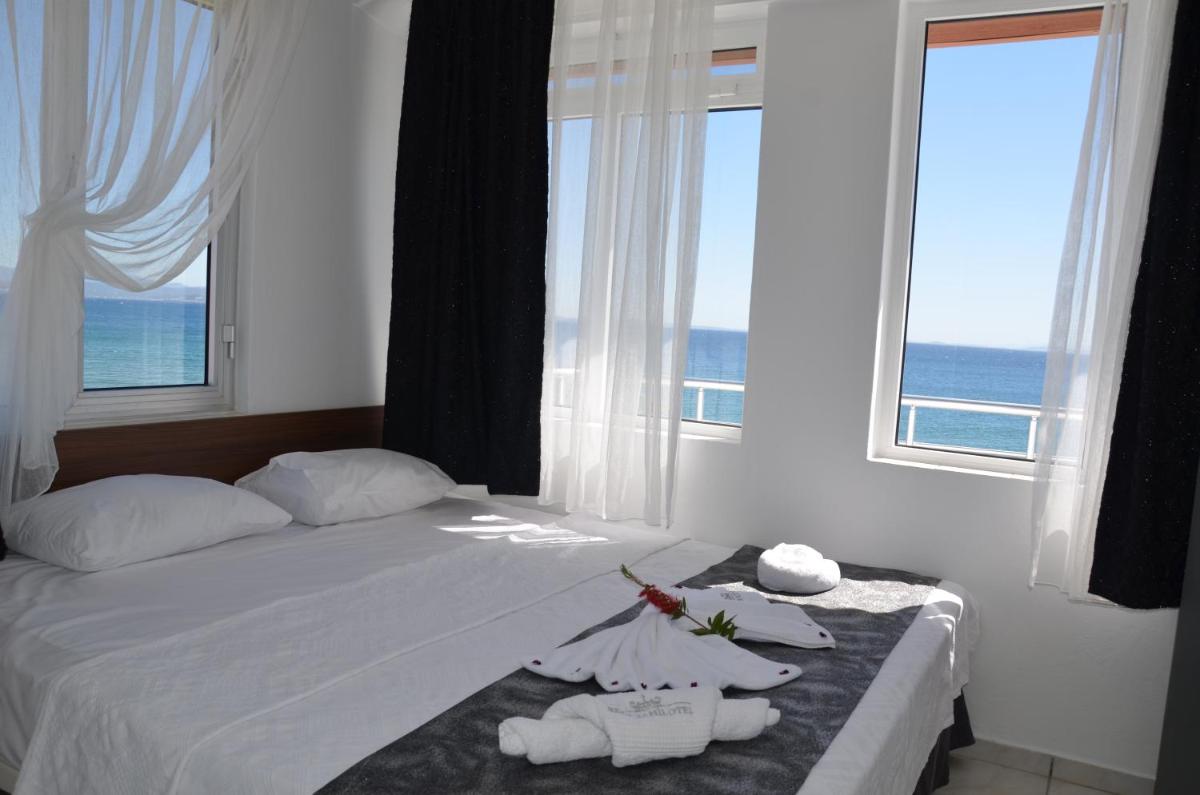 Paradise Beach | Hotel in Avc?lar, Turkey