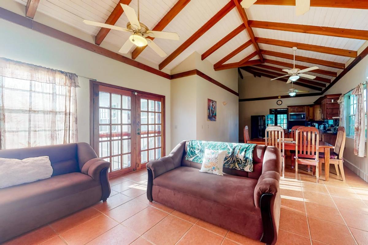 Poseidon House - SuiteTrails