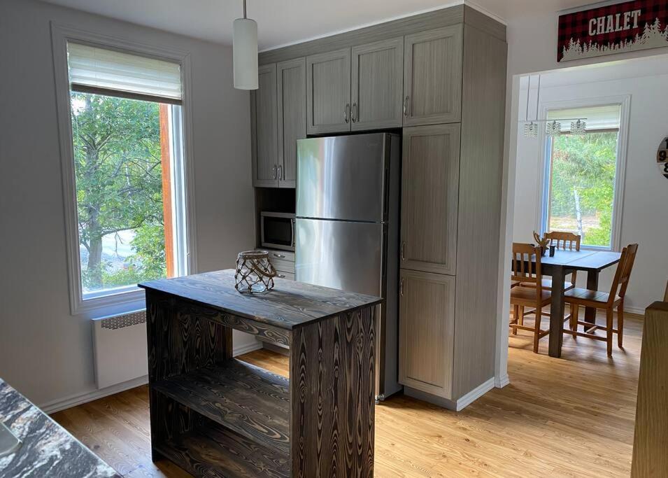 Le Road Shack-Mauricie-Motoneige- Chalets Galaxia - Saint roch de mekinac