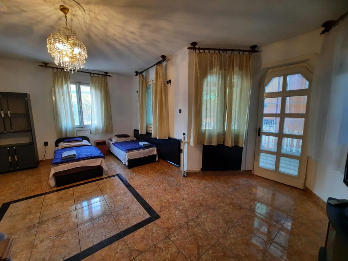 Laci Magánszálláshely - Hadházi út