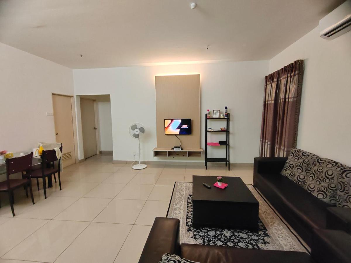 Niknoor Homestay Dviana Wakaf Che Yeh - Kota bharu