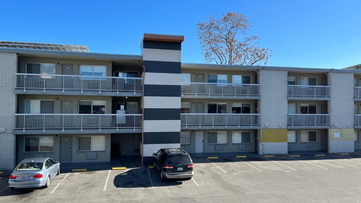 Pacific Motor Inn - Housity