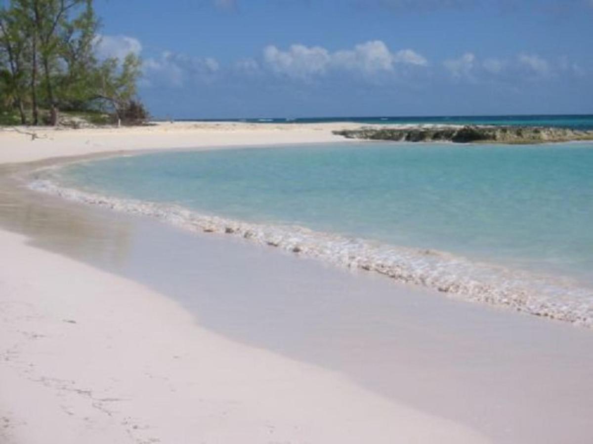 Sand Dollar Cottage by Eleuthera Vacation Rentals | Holiday Home in ...