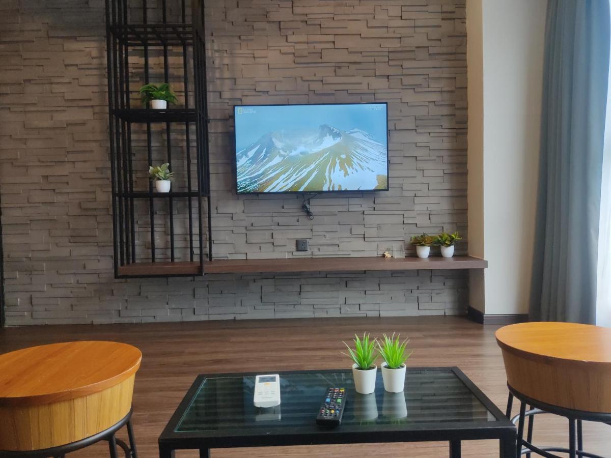 Exclusive Business Suite @ M Summit 191 - George town