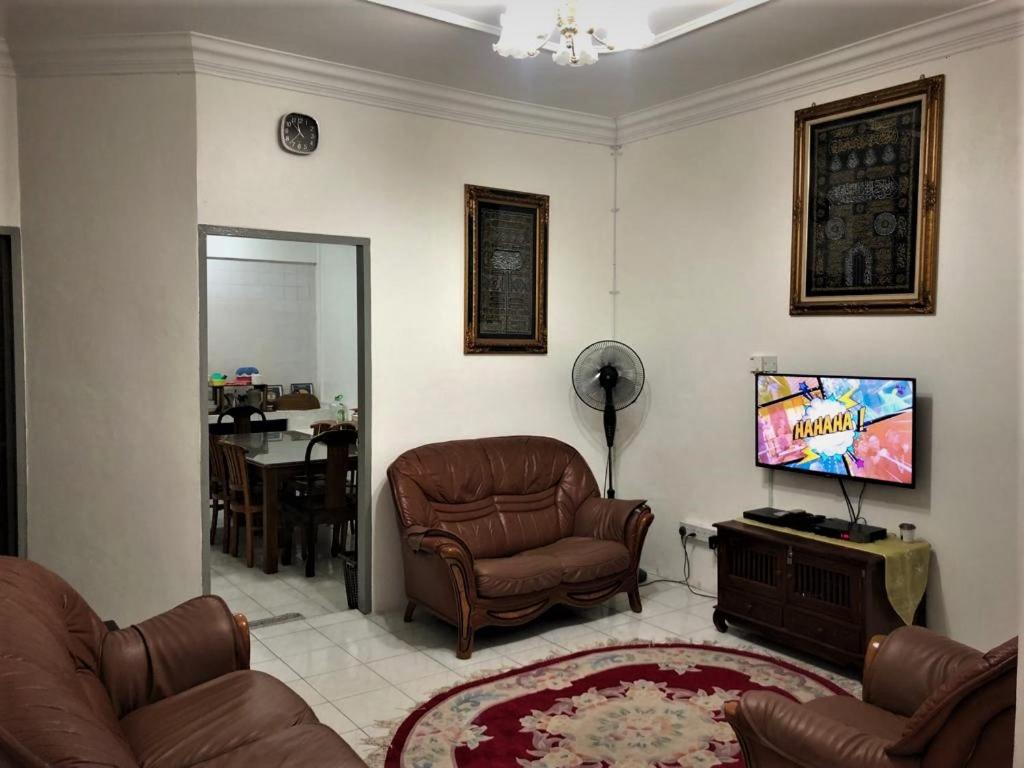 MIRI JUST HOMESTAY | Holiday Home in Miri, Malaysia