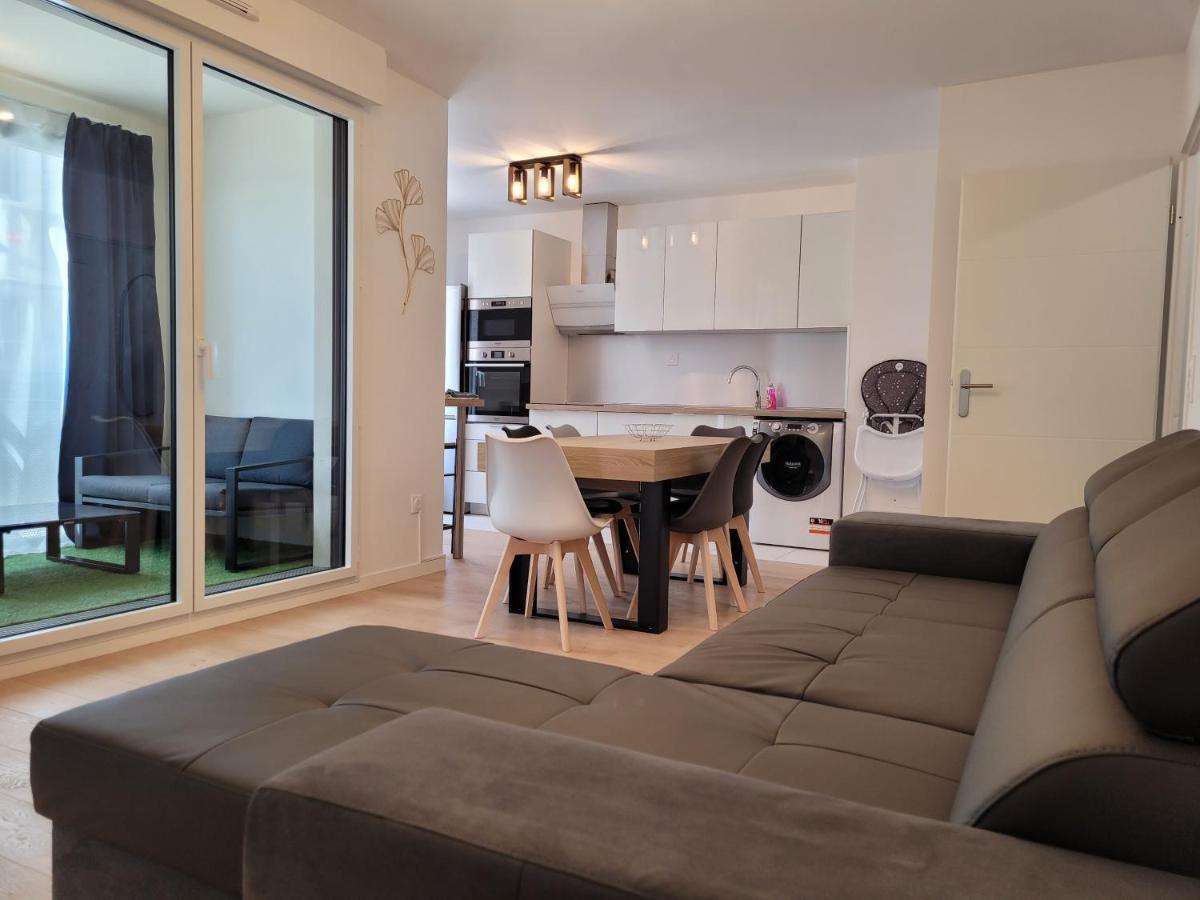 Chez Patron T3 2BR with 2 parking near Disneyland Paris & train station ...