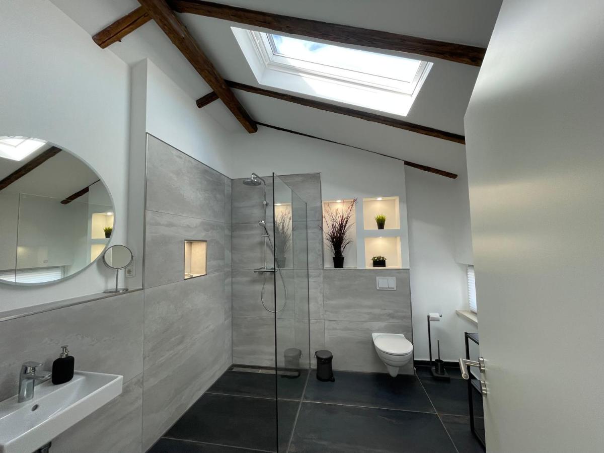 GLEIS 13 - THE LOFT im ehemaligen Lokschuppen - Bückeburg