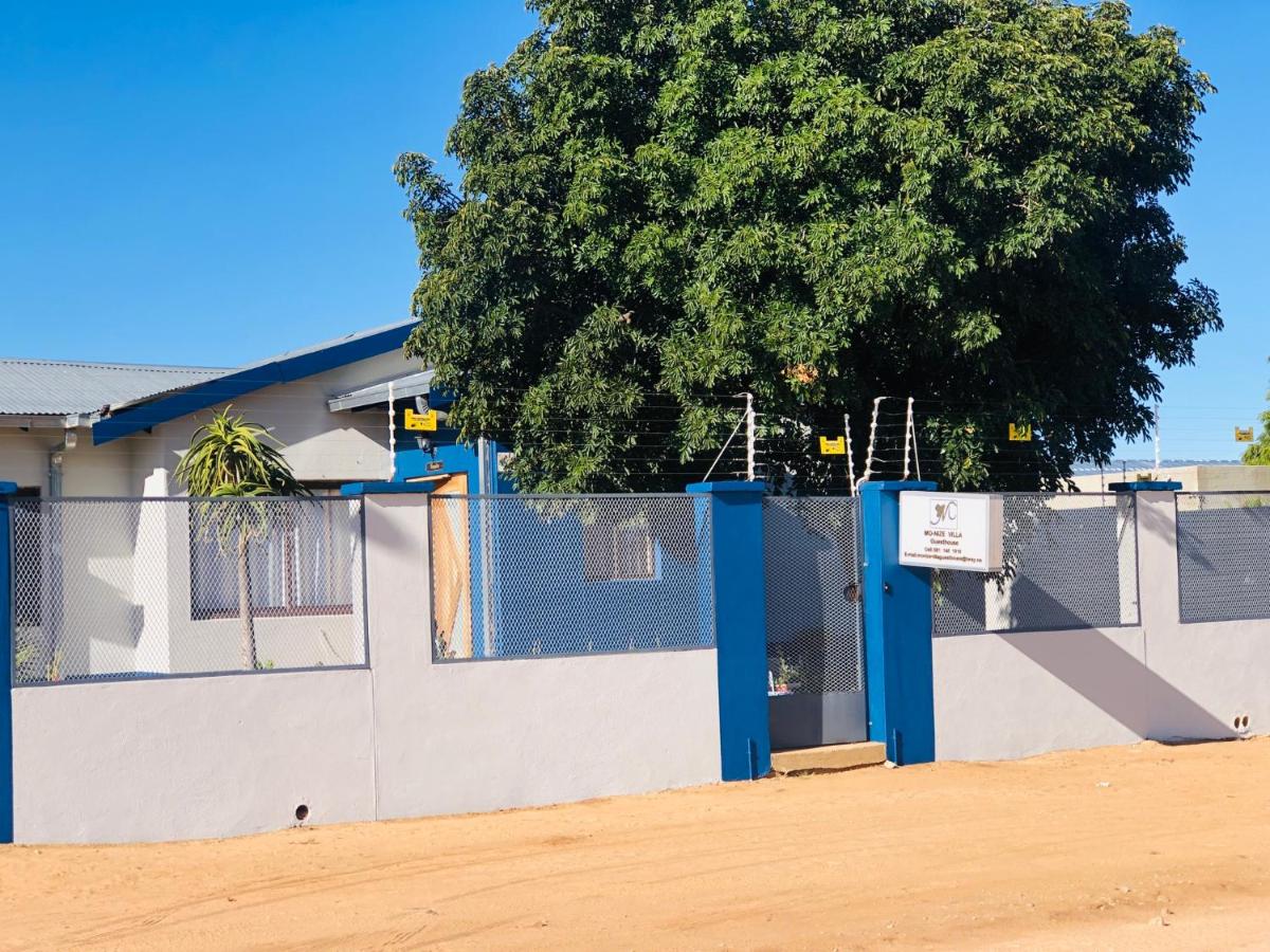 Mo-nize Villa Guesthouse | Guest House in Otjiwarongo, Namibia