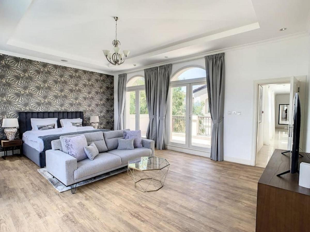 Keyview - Villa 42, Sienna Lakes - Dubai